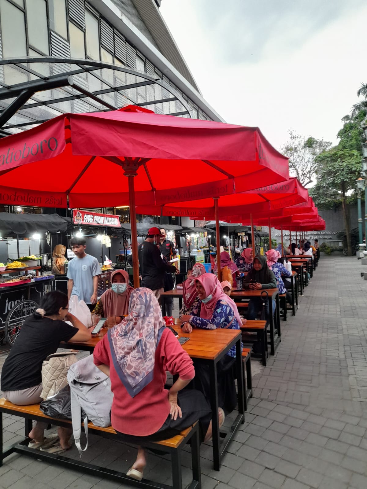 Selasar Gedung D - Teras Malioboro