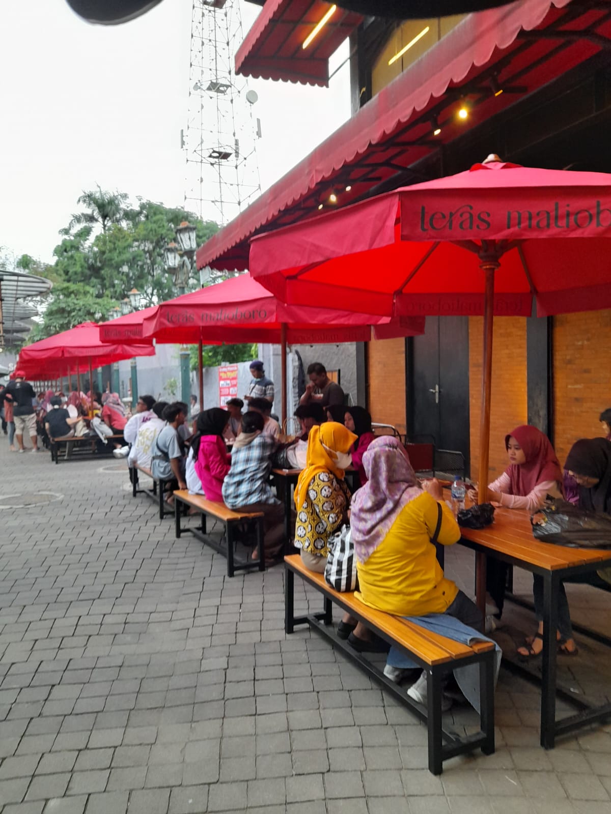 Selasar Gedung D - Teras Malioboro